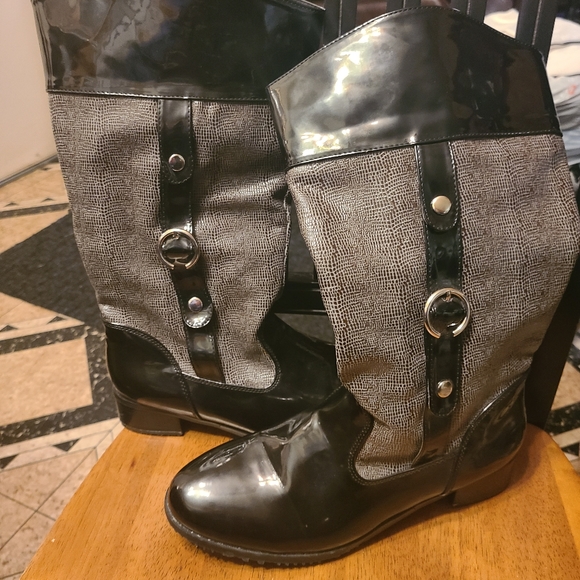 Beacon | Shoes | Beacon Boots | Poshmark